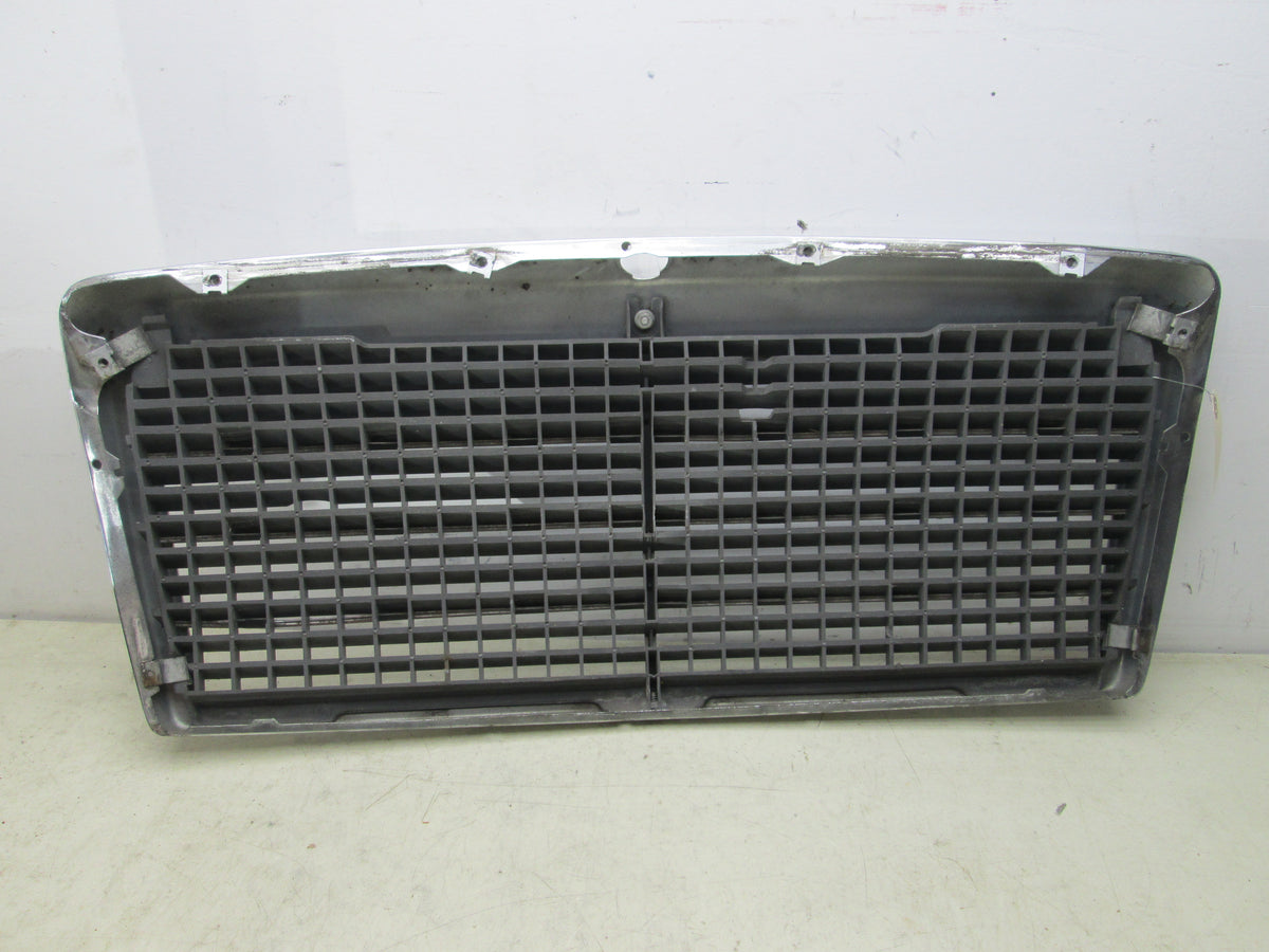 Mercedes W124 300E 300D 86-93 Front Grille Assembly 1248800783 (USED ...