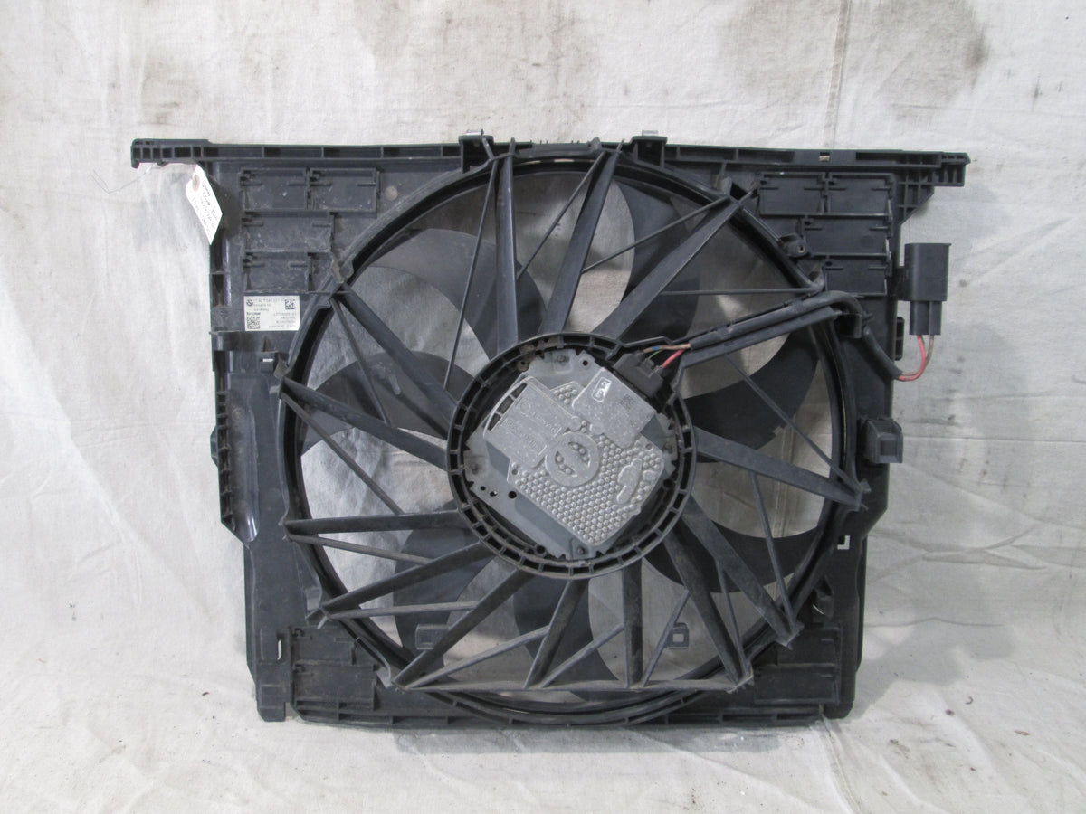 BMW F10 528i 2011 auxiliary fan assembly 17427589031 17428509740 ...