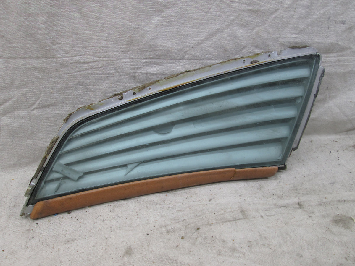 Mercedes R107 Coupe 380SLC right rear quarter window glass #3 – Allums ...