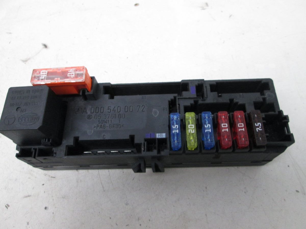 Mercedes Overload Protection Relay 0005400072 (USED) – Allums Imports