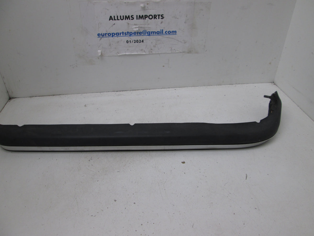 Mercedes W123 Tail Light Left Lower Molding Trim (USED) – Allums Imports
