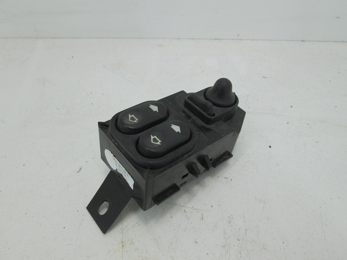 Jaguar XK8 main window switch LJA6332AG – Allums Imports
