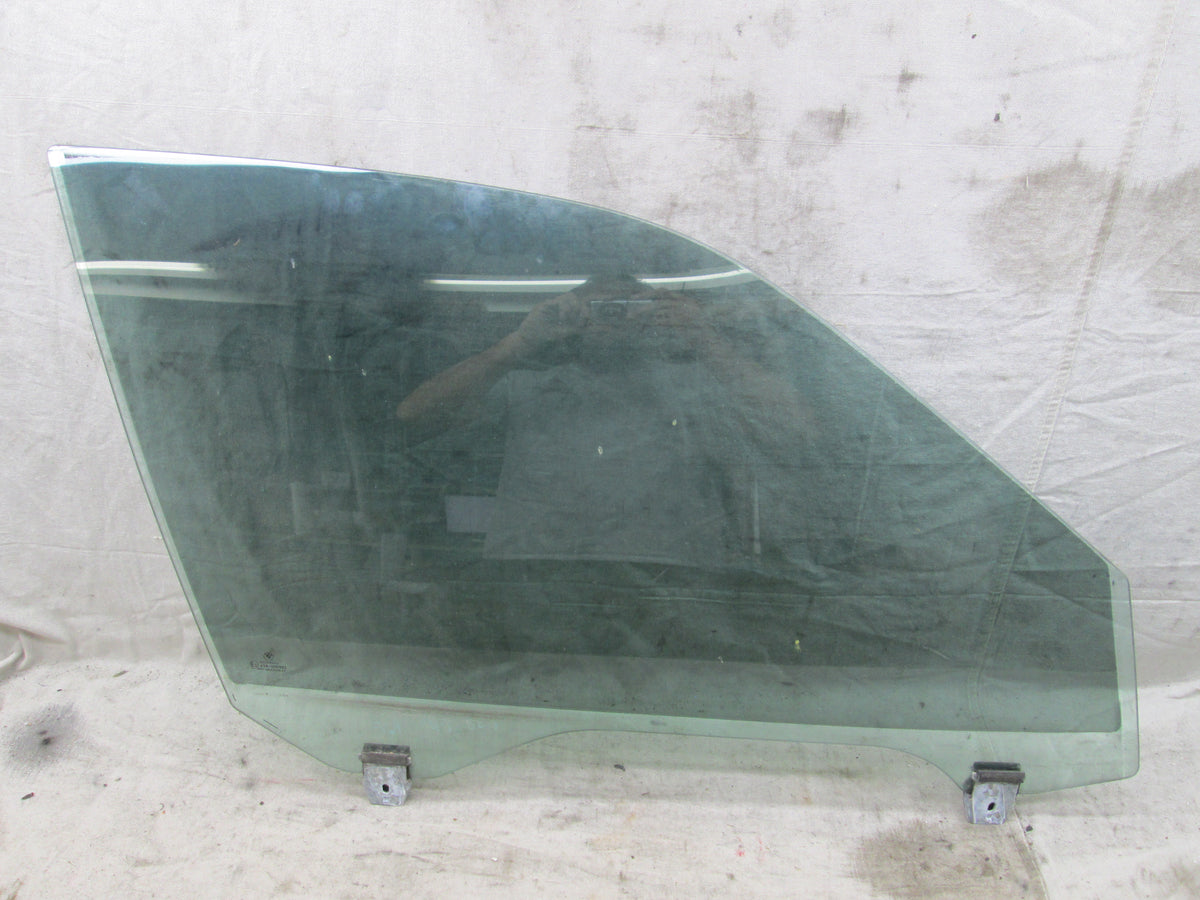 BMW E38 740i 740IL right front door glass window – Allums Imports