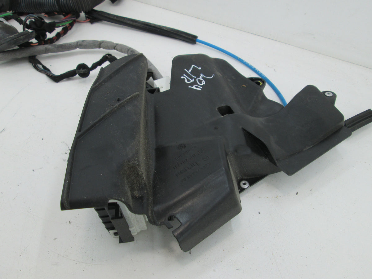 Mercedes W204 left rear door latch lock actuator 2047302335 (USED ...