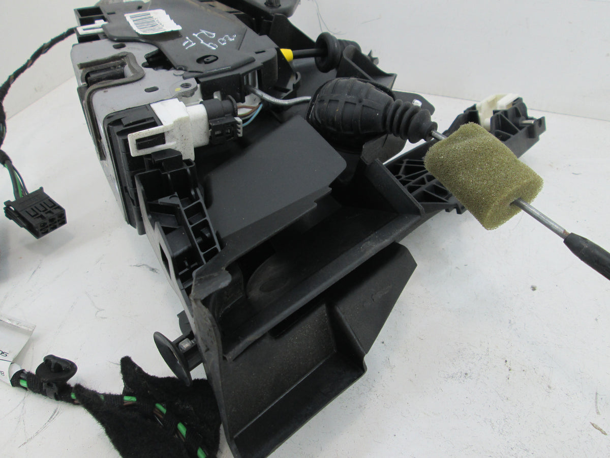 Mercedes W204 right front door latch lock actuator 2047201835 (USED ...