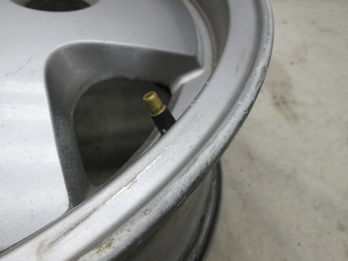 Range Rover Classic 5 spoke wheel RTC9526 #1613 – Allums Imports