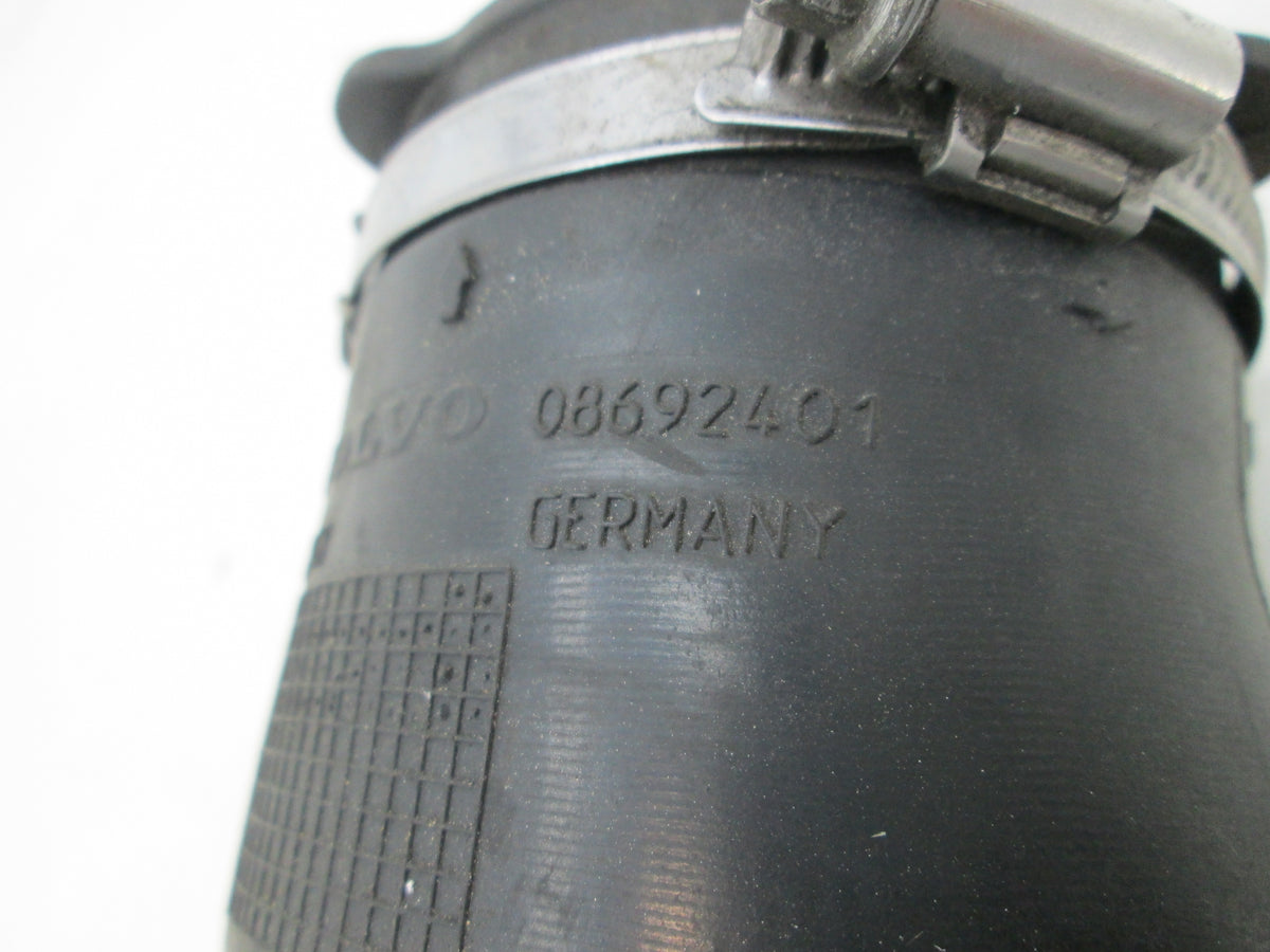 Volvo V50 S40 C70 intake boot 08692401 (USED) – Allums Imports