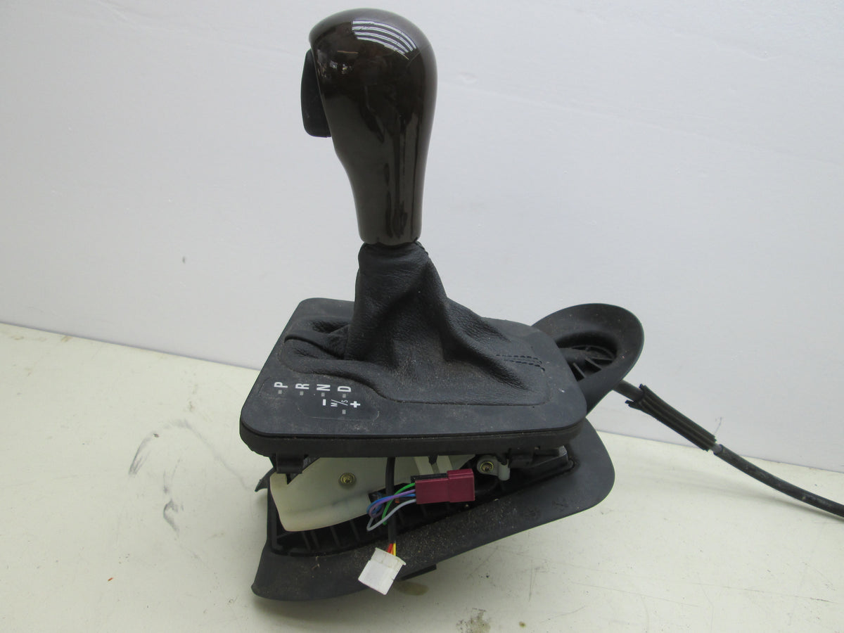 BMW E46 325i 323i 330i Shifter Assembly #2116 (USED) – Allums Imports