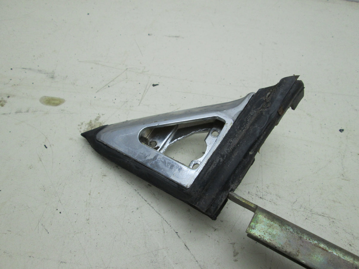 Mercedes R107 450SL 380SL 560SL right front side window track guide ...