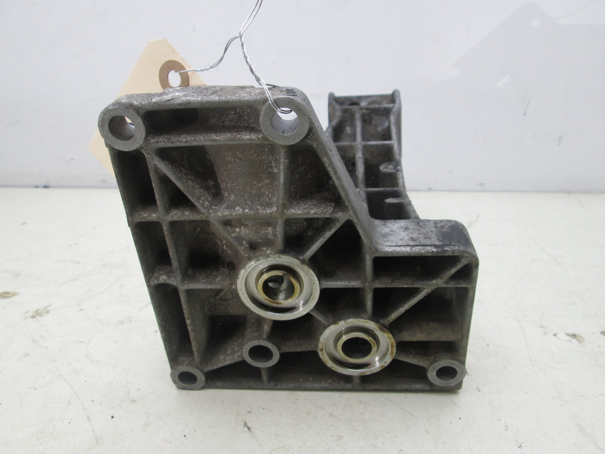 BMW E39 540 E38 740iL engine mount bracket 22121745741 – Allums Imports