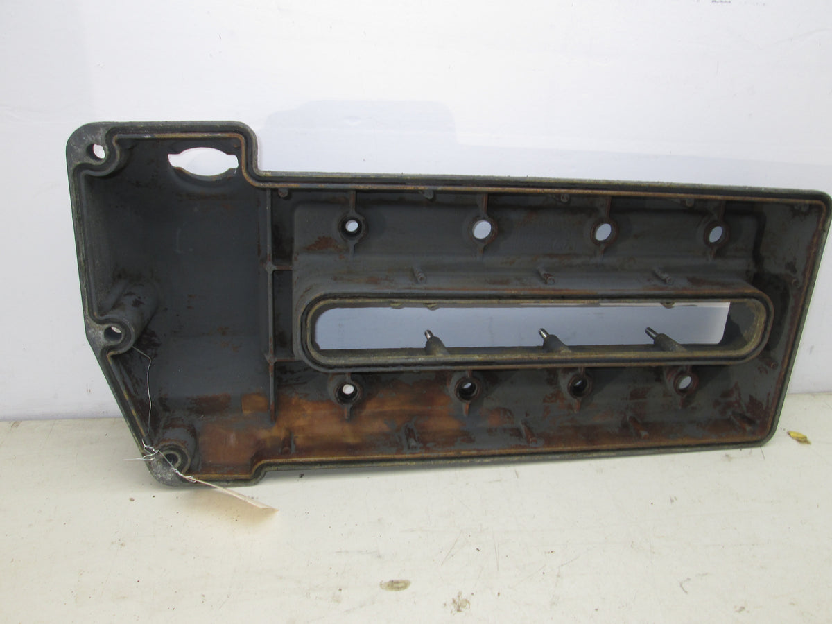 BMW E38 E39 X5 M62 V8 Right Valve Cover 11121703172 (USED) – Allums Imports