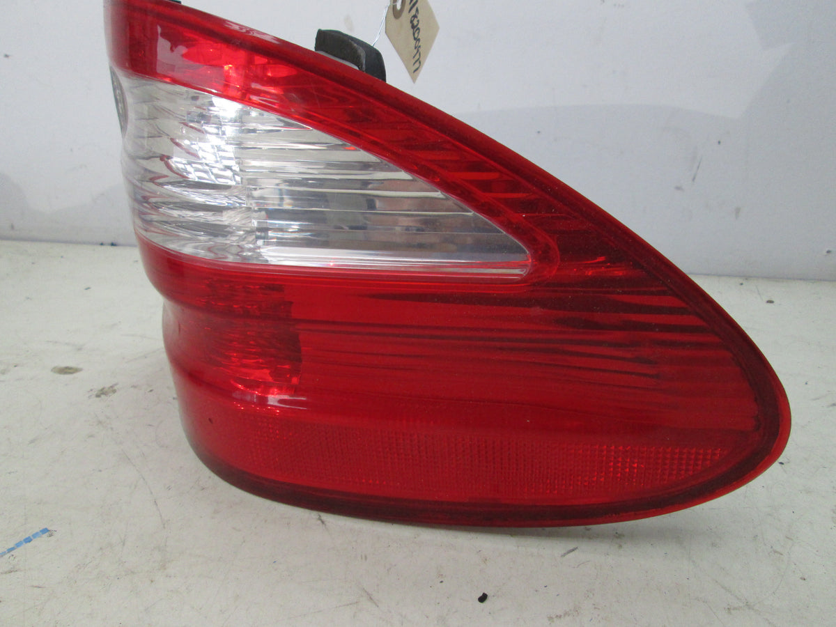 Mercedes W211 wagon 03-09 Right Tail Light 2118201264 (USED) – Allums ...
