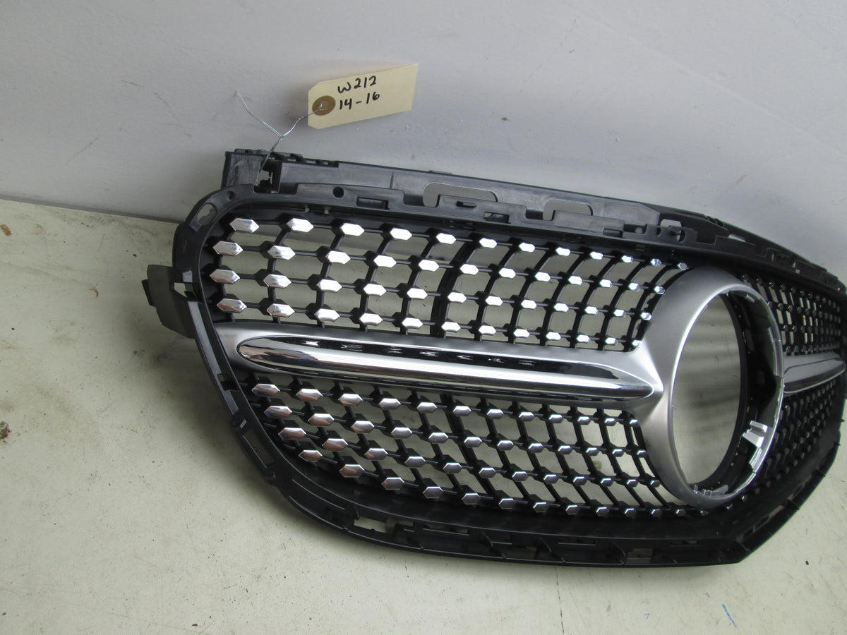 Mercedes W212 14-16 Front Grille (NEW AFTERMARKET) – Allums Imports