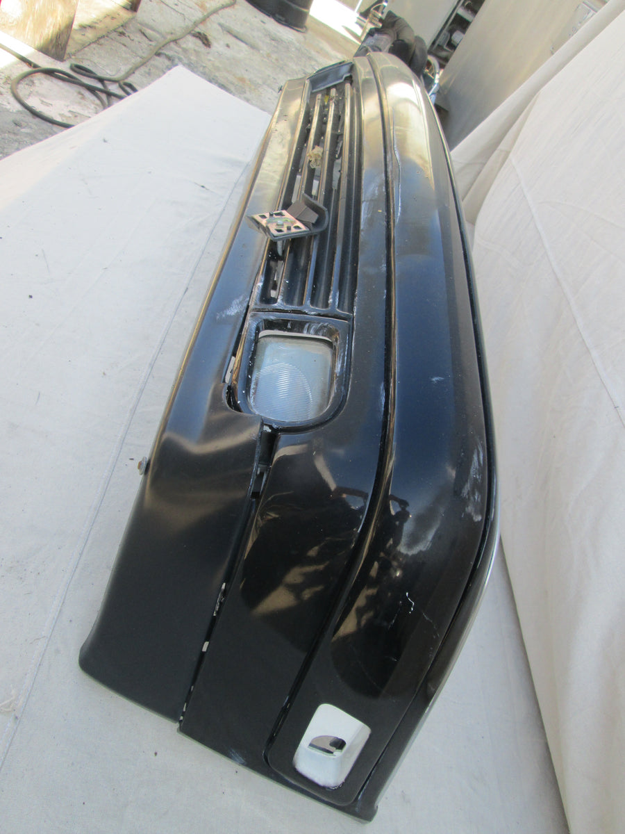 Mercedes W210 96-99 front bumper cover black – Allums Imports