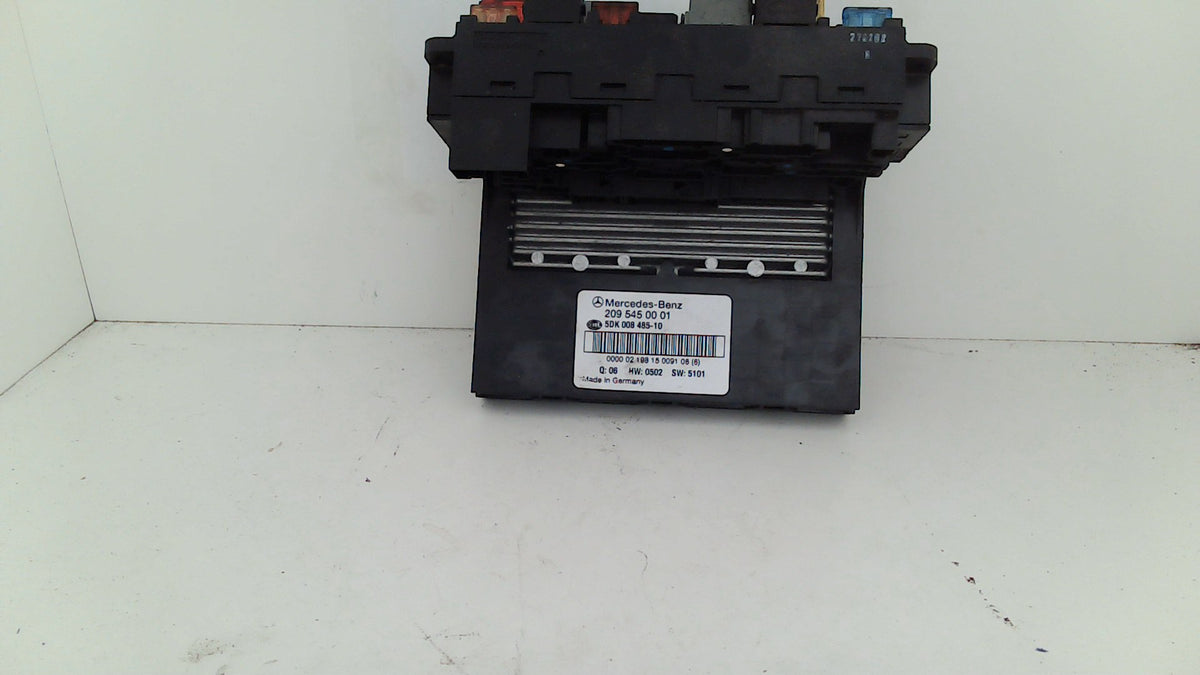 Mercedes Front SAM Signal Acquisition Control Module 2095450001 (USED ...