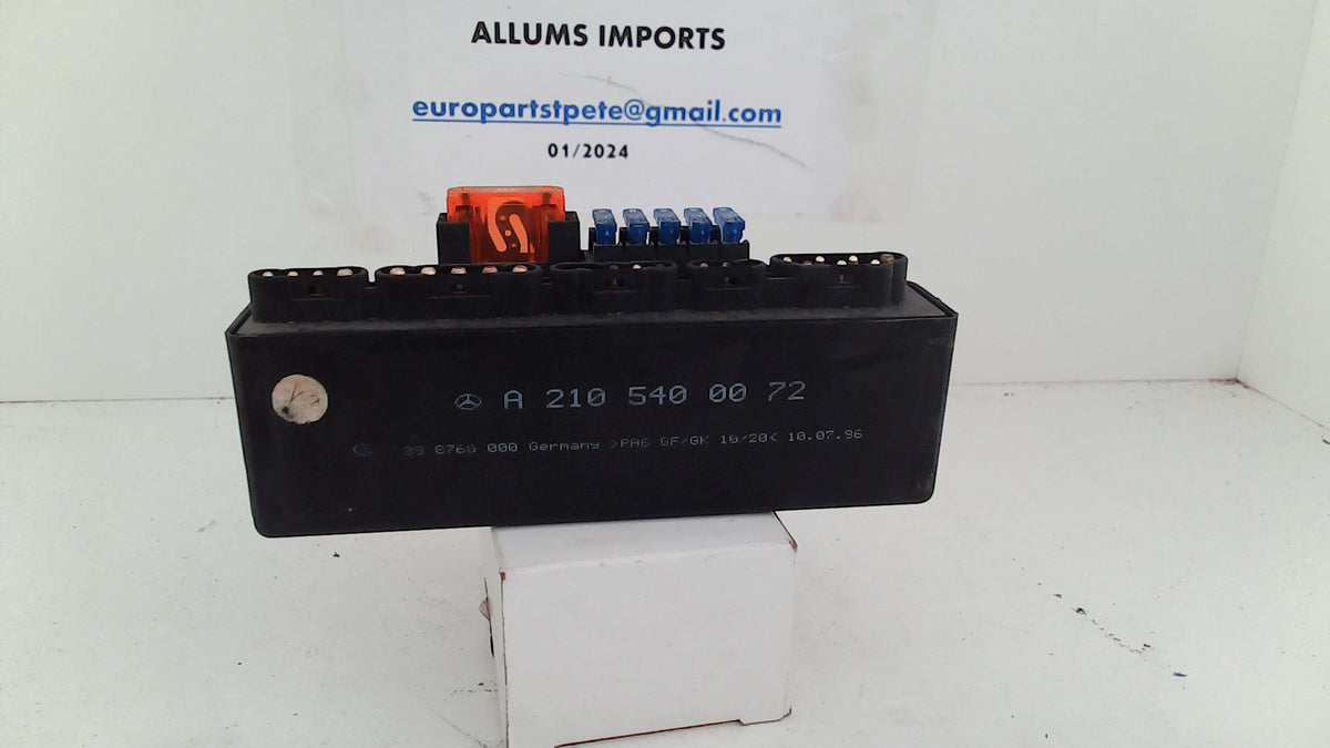 Mercedes W210 Fuse Box Panel Module 2105400072 (USED) – Allums Imports