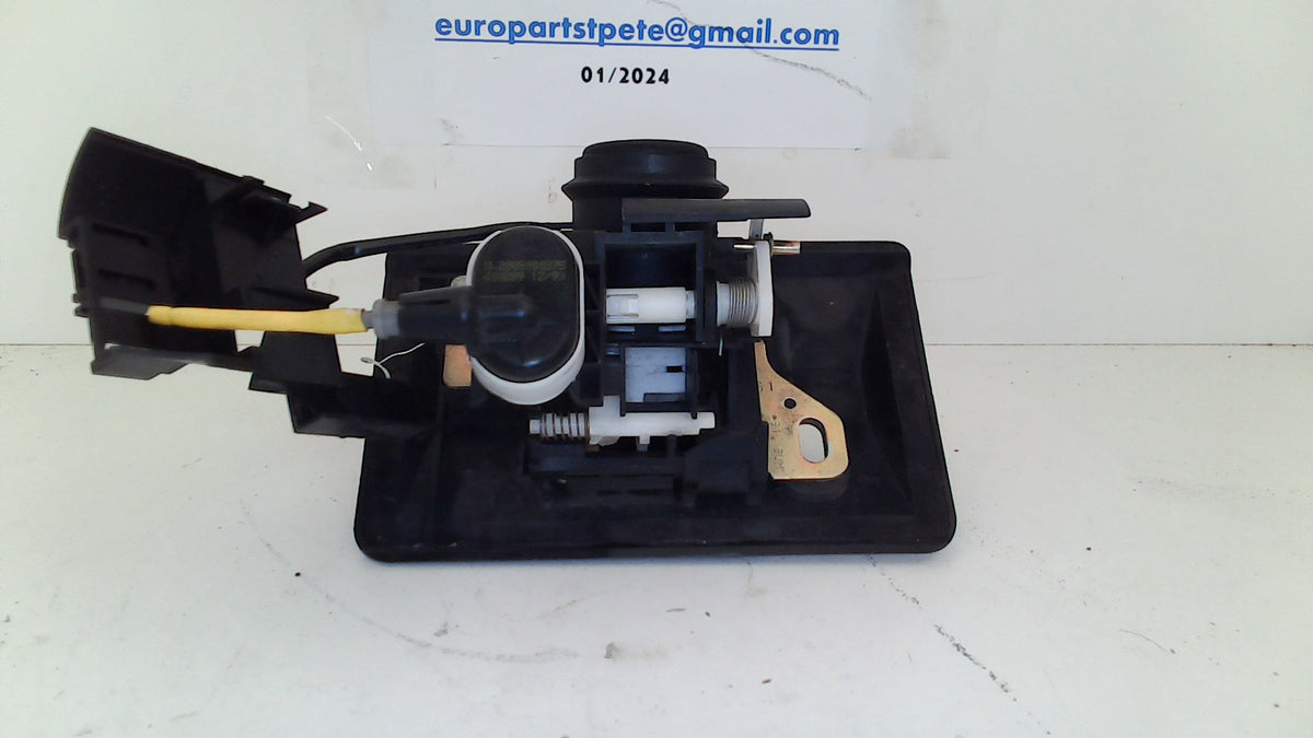 Mercedes W210 99-02 E320 E430 E300 wo/eye wo/key #50 Trunk Latch (USED ...