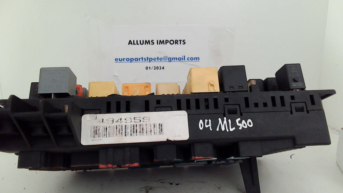 Mercedes W163 Front SAM Signal Acquisition Control Module Fuse Panel 1 ...