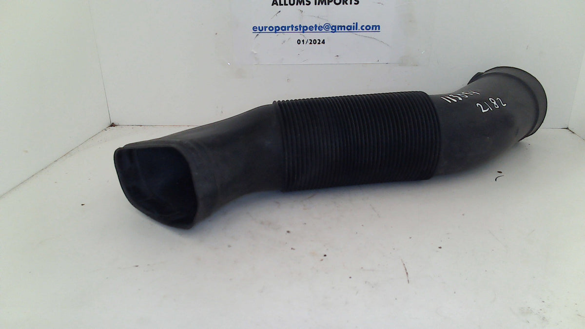 Mercedes W211 w/113 Right Air Intake Hose 1130942182 (USED) – Allums ...