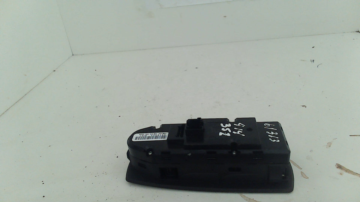 BMW E83 X3 04-10 Left Front Window Switch 61313414352 (USED) – Allums ...