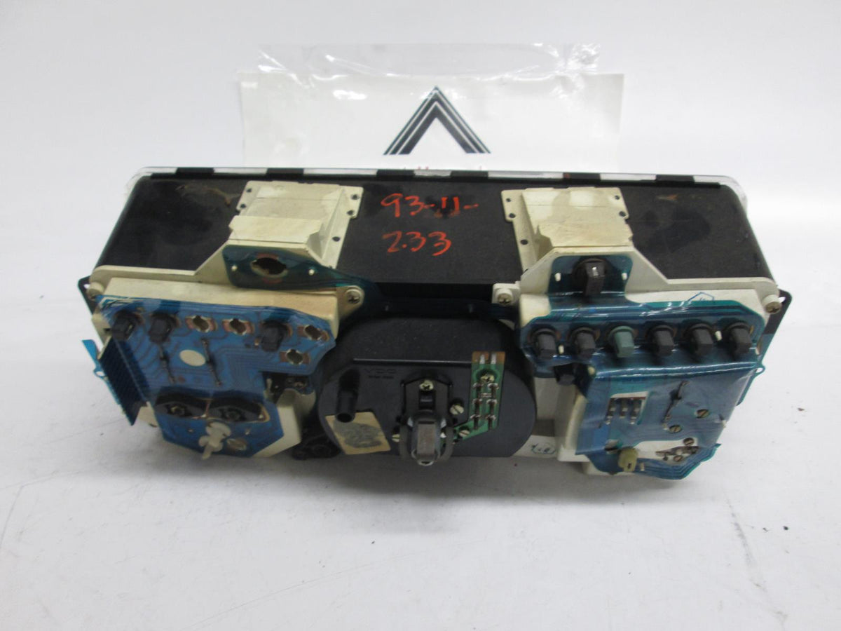 SAAB 900 Classic instrument cluster 4311233 #10 – Allums Imports