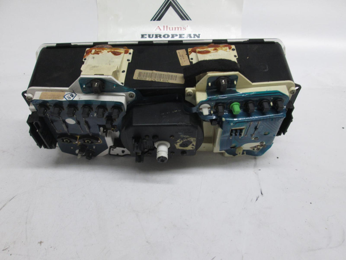 SAAB 900 Classic instrument cluster 4174579 – Allums Imports