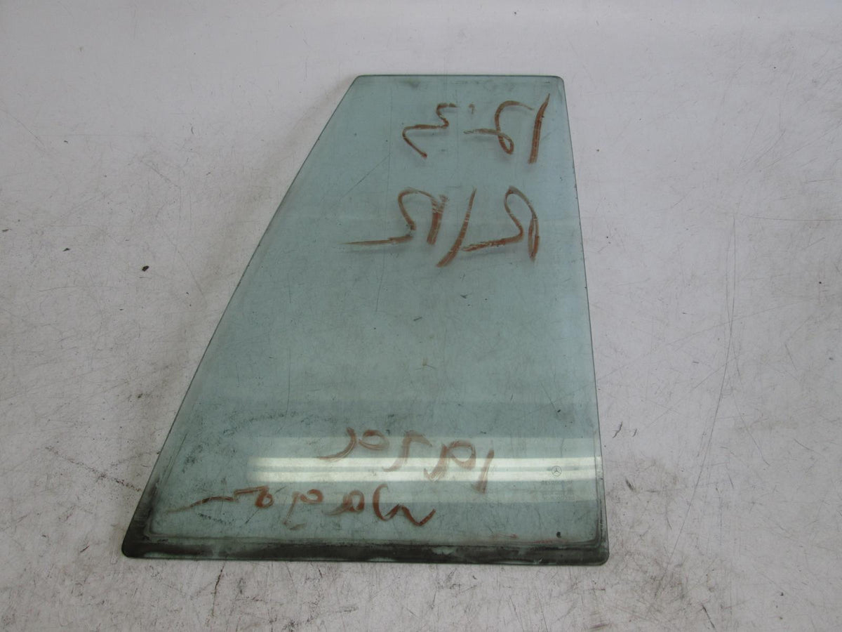 Mercedes W123 300TD wagon right rear quarter glass window – Allums Imports