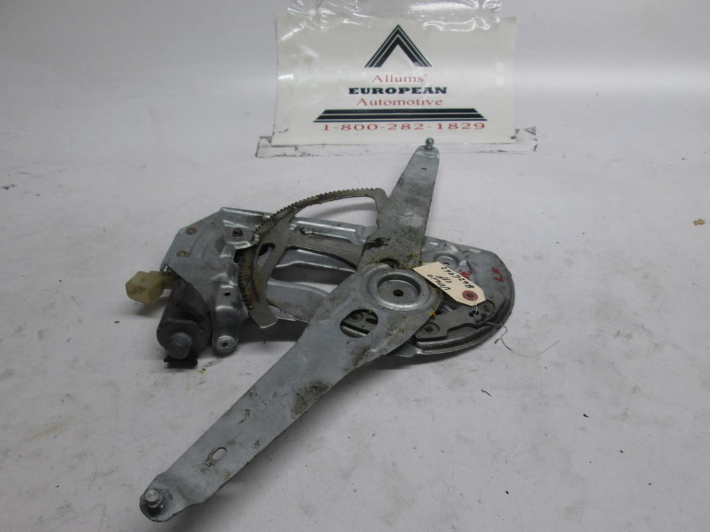 Volvo S80 left front window regulator 30784572 99 06
