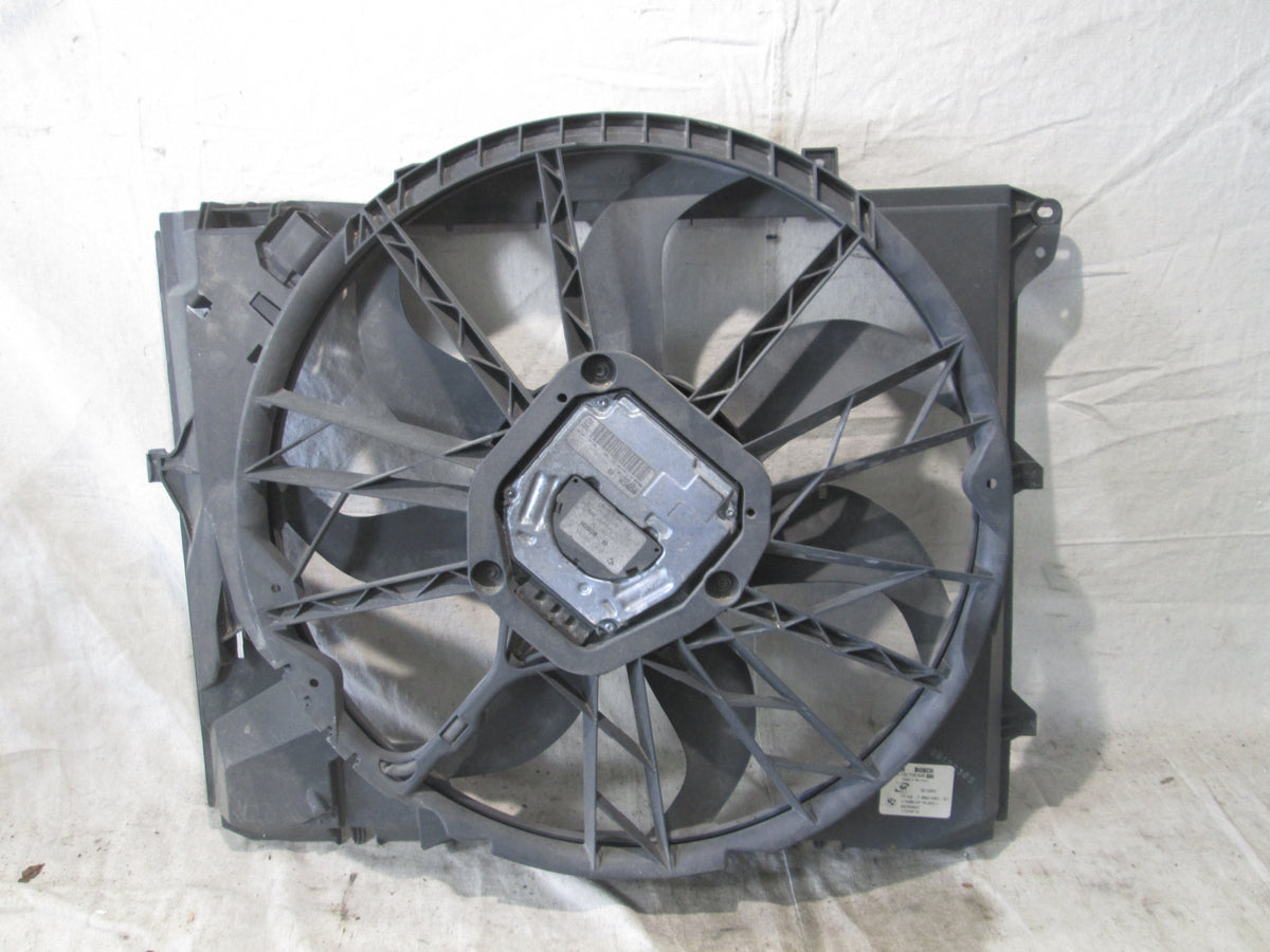 BMW E90 325i 328i 323i 330i auxiliary fan assembly 0130706826 17427562 ...
