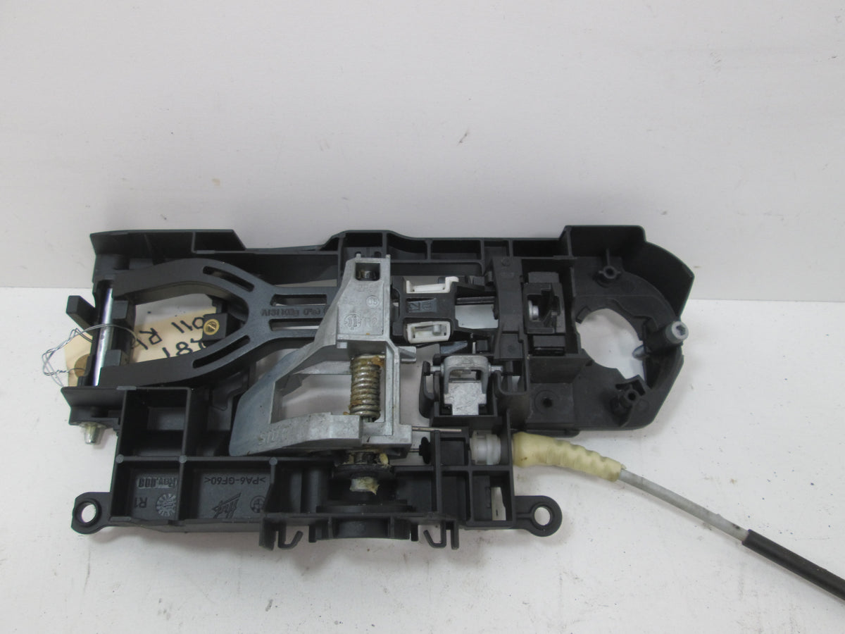 BMW F10 5 series 11-19 528i 535i 550i right rear outer door handle mou ...