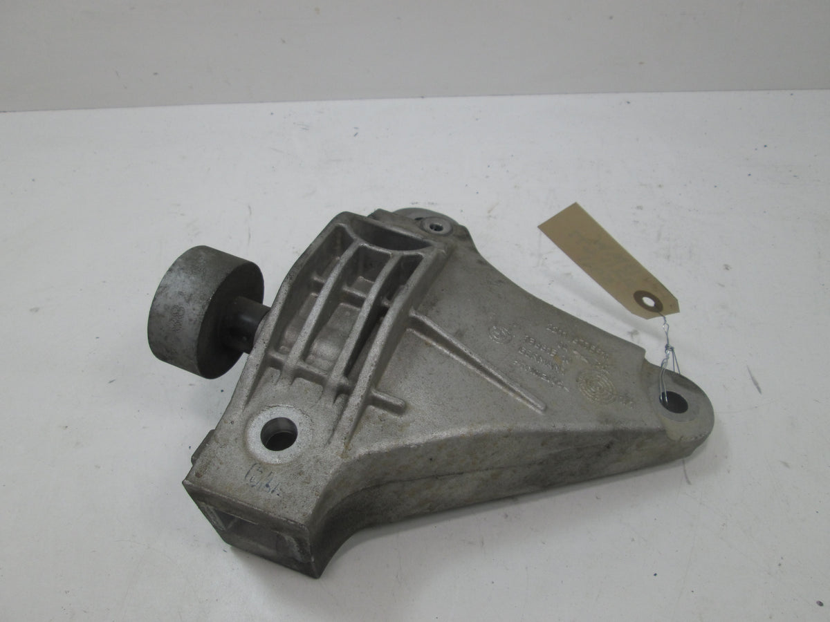 BMW F10 F01 F11 engine mount bracket 22116775911 – Allums Imports