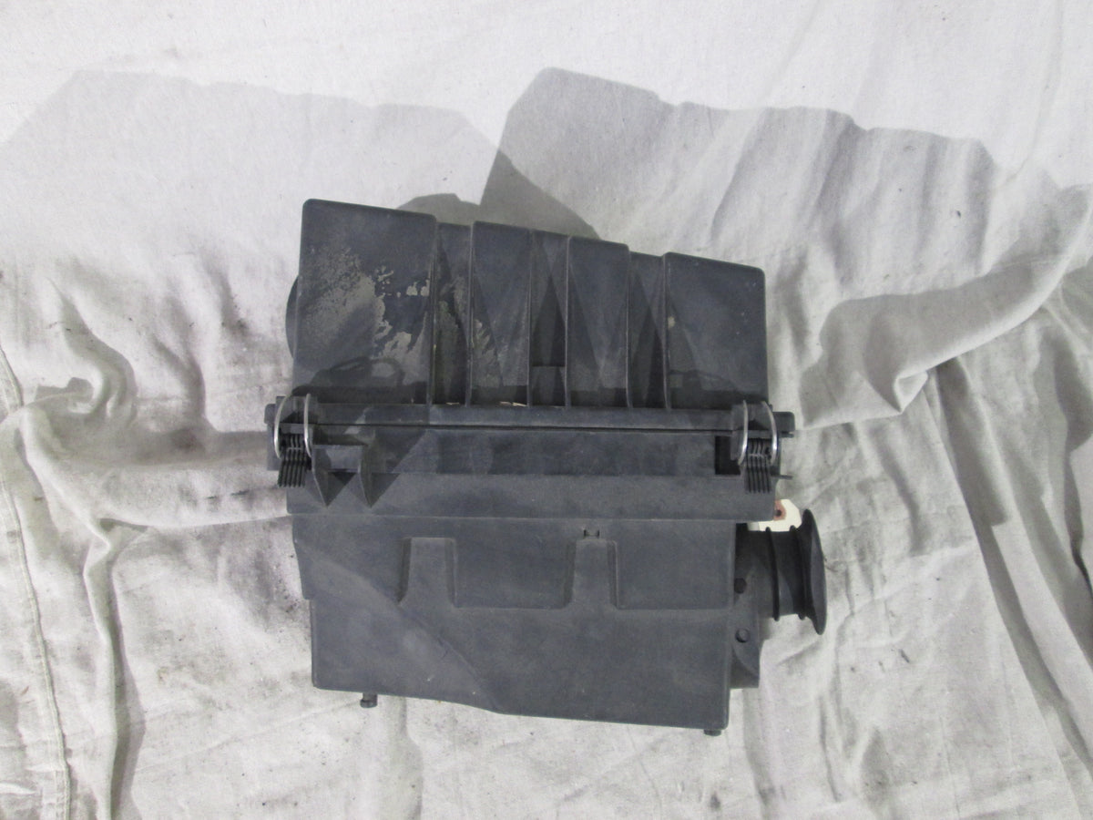 Mercedes W124 93-95 Air Filter Box Assembly 1040900201 (USED) – Allums ...