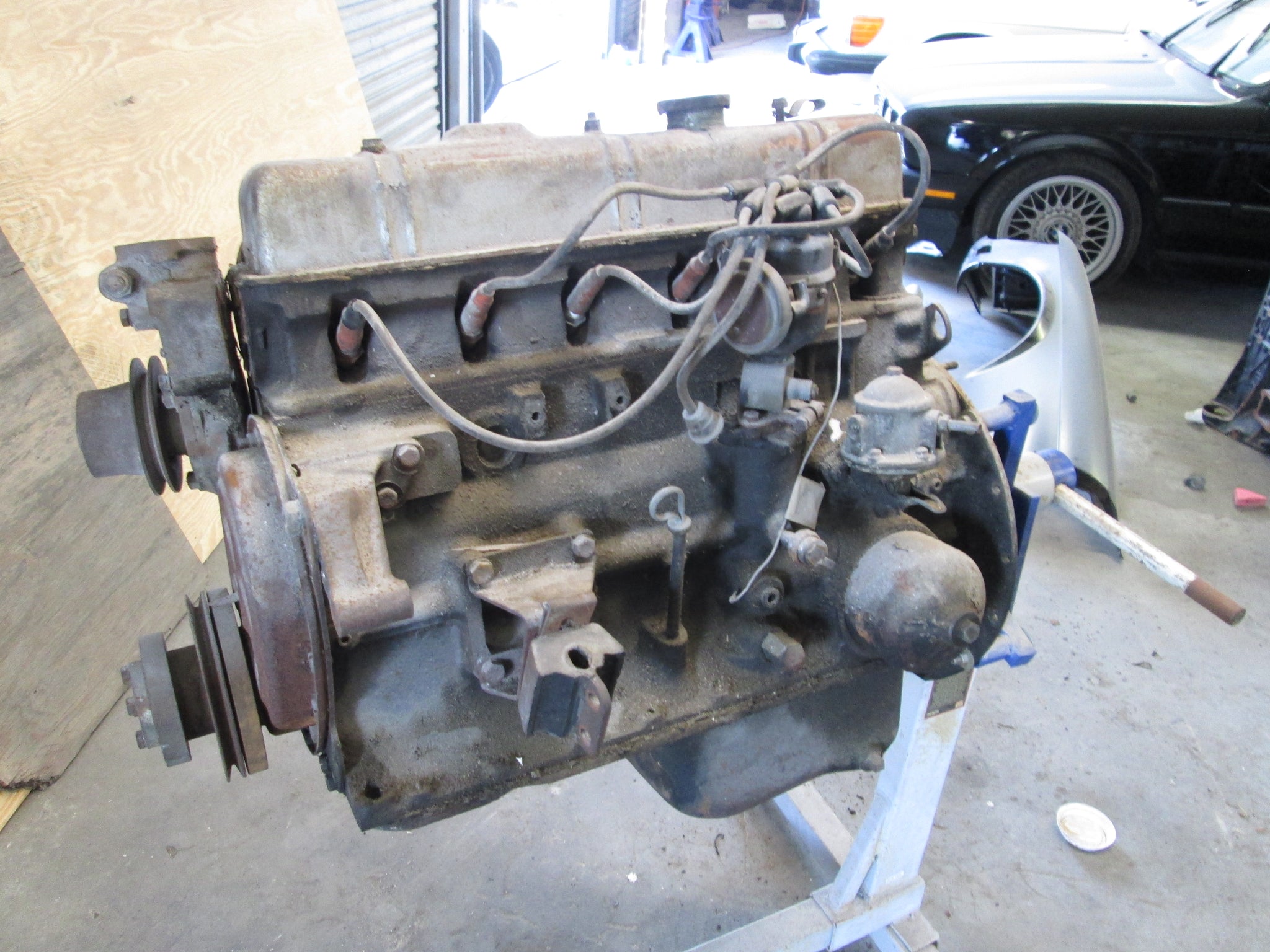 Triumph TR6 engine long block – Allums Imports