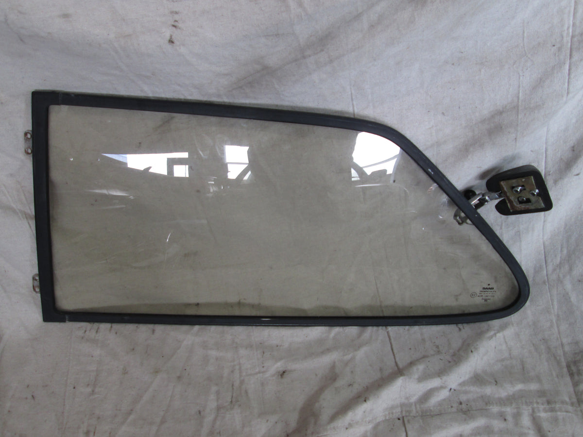 SAAB Classic 900 hatchback left rear window door glass black trim ...