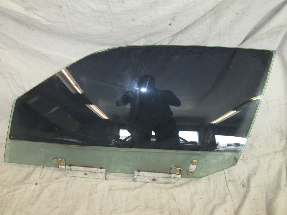 BMW E36 left front door window glass coupe convertible 51328201041 ...