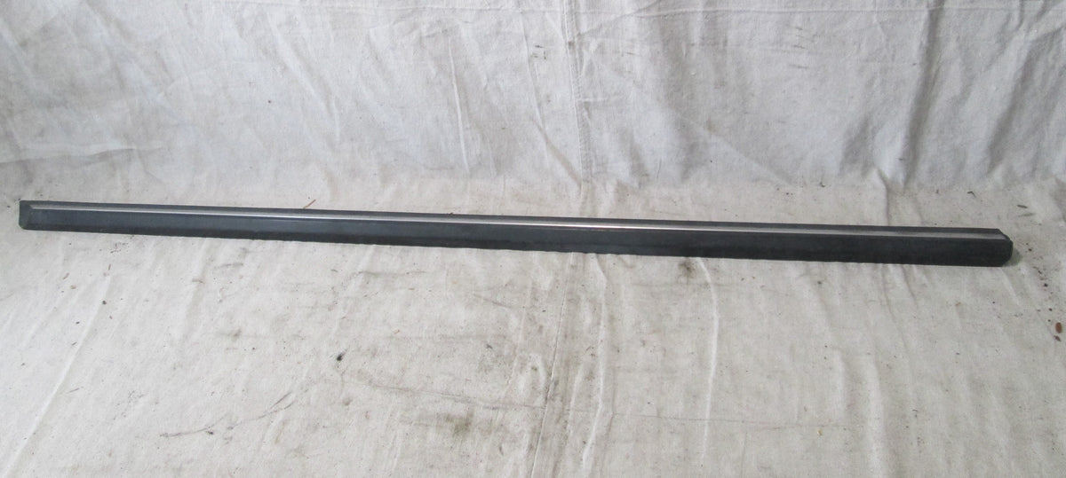 BMW E30 325 318i 325e early style left side door trim molding #2 ...