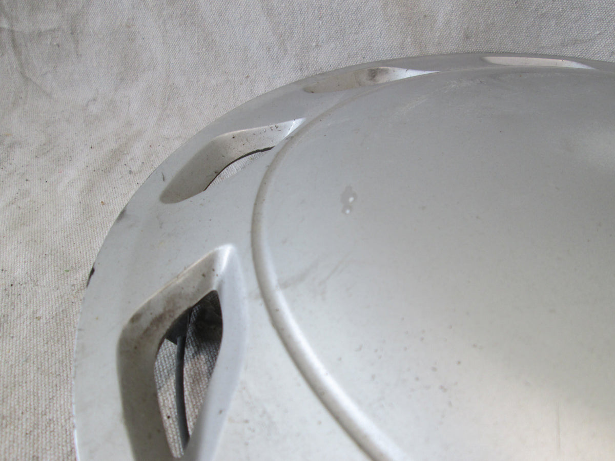 Volkswagen Fox wheel hubcap 13 inch #2 – Allums Imports