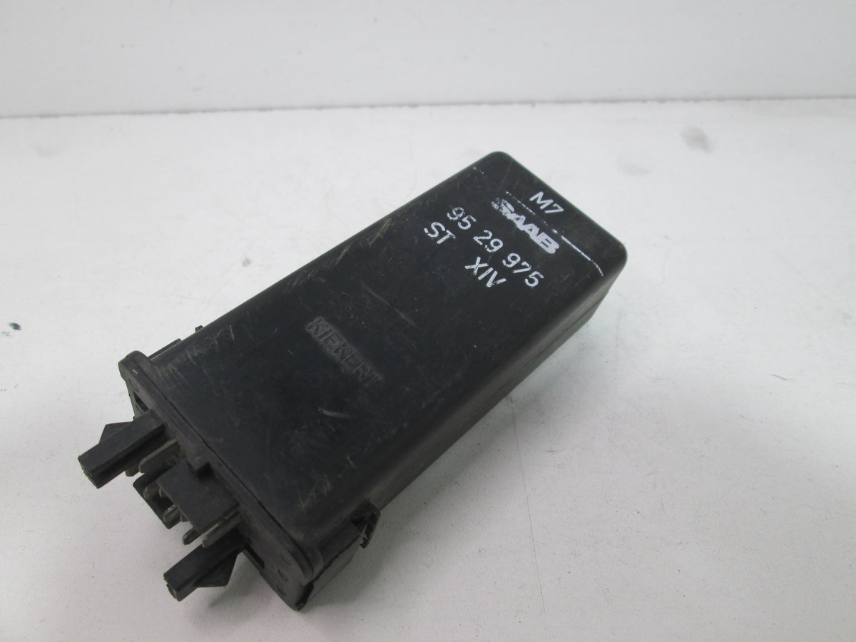 SAAB 900 9000 door lock control module 9529975 – Allums Imports