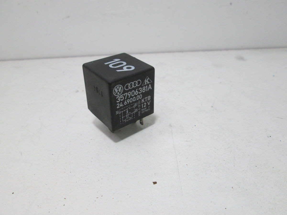 Volkswagen Audi relay 357906381A (USED) – Allums Imports