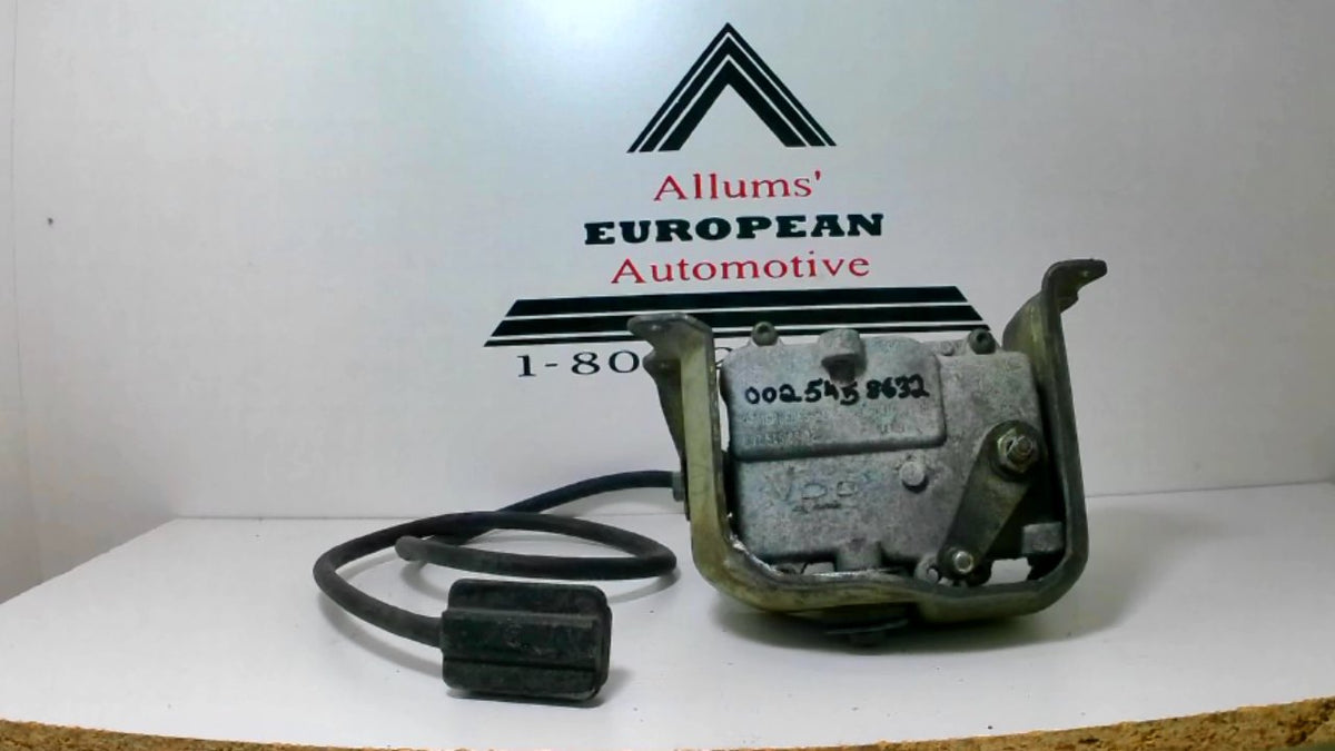 Mercedes W126 cruise control actuator 0025458632 – Allums Imports