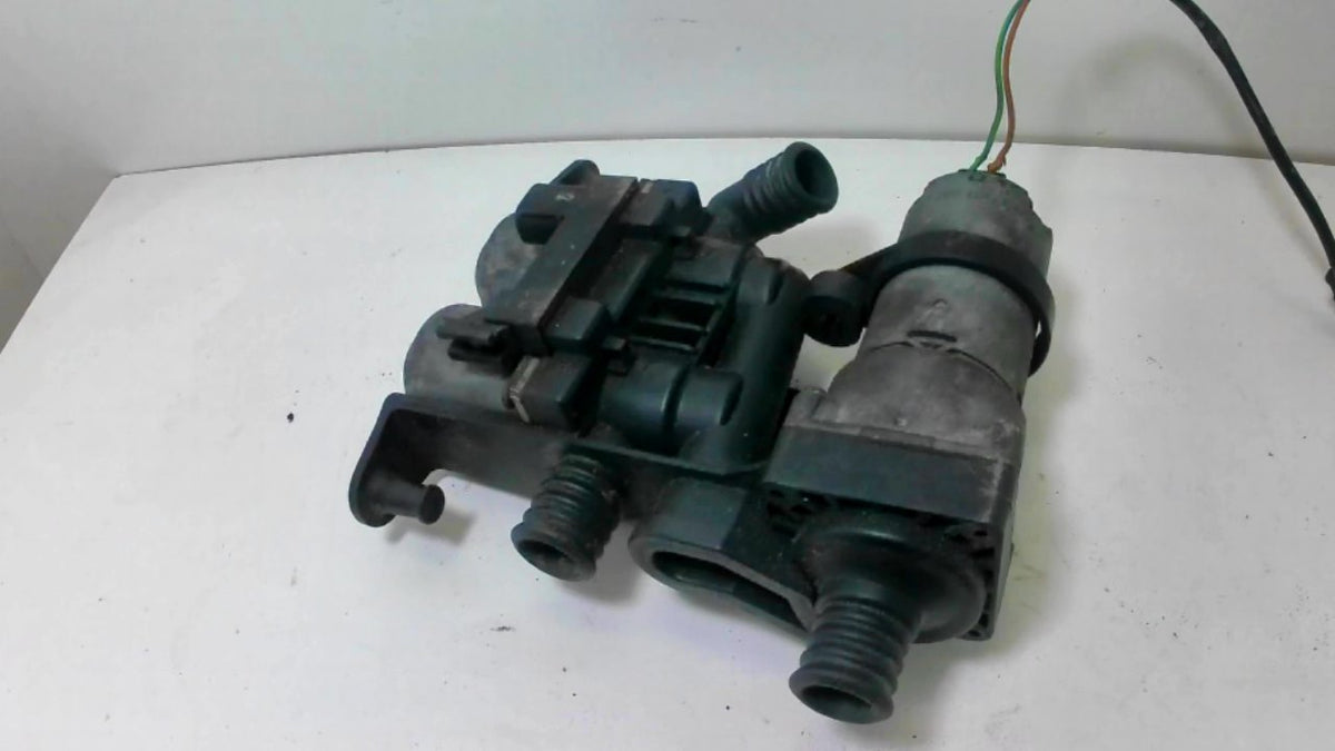 BMW E38 750iL V12 Heater control valve 83684621 1147412118 – Allums Imports
