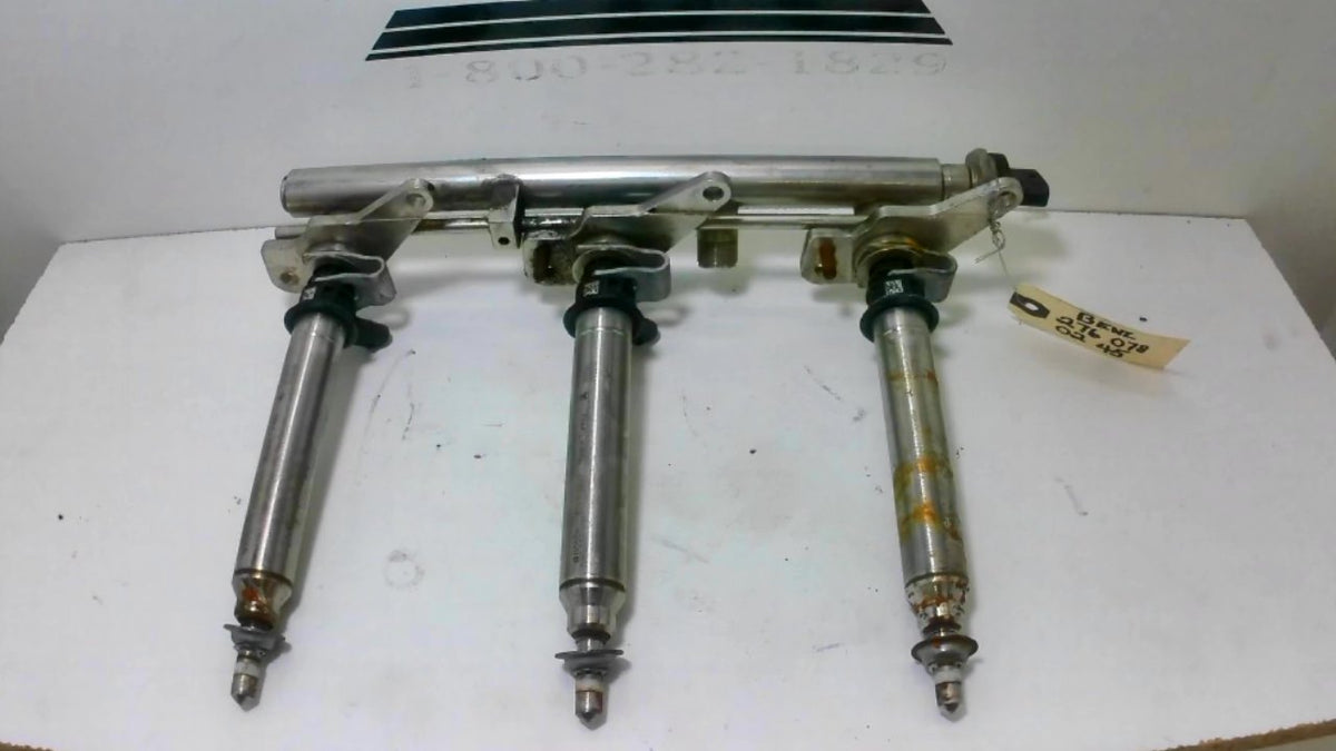 Mercedes W212 W204 left side fuel rail with injectors 2760780245 27807 ...