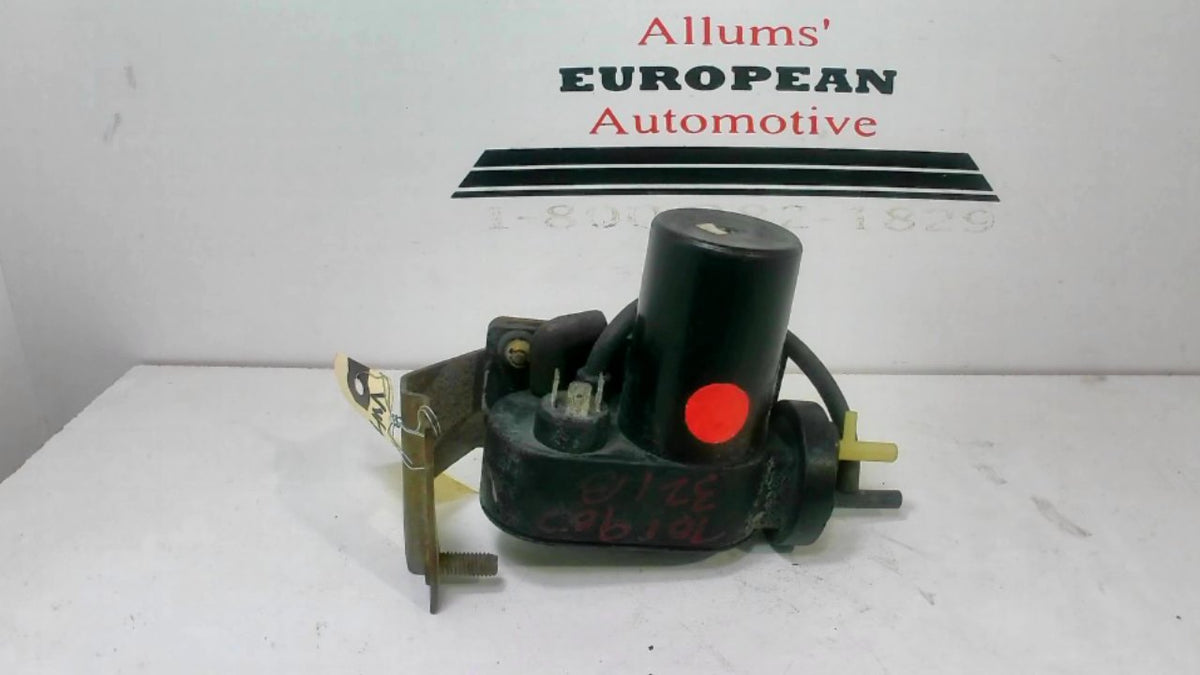 Volkswagen Eurovan vacuum pump 701907321B – Allums Imports