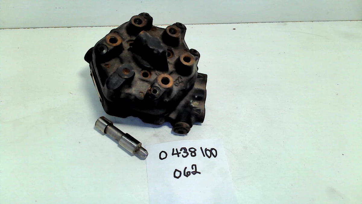Audi Volkswagen Fuel Distributor Bosch 0438100062 (USED) – Allums Imports