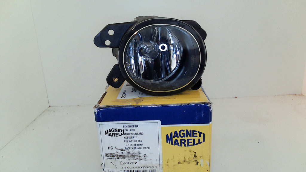 Mercedes Fog Lamp Assembly Left Front 2518200756 (NEW) – Allums Imports