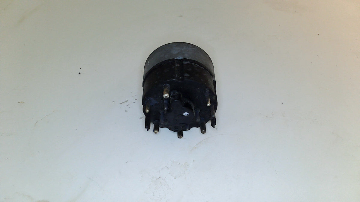 Mercedes W129 W202 Headlight Switch 0005456004 (USED) – Allums Imports