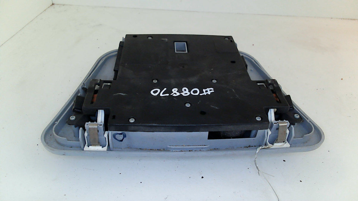 Mercedes W203 Interior Dome Light / Switches 203820 (USED) – Allums Imports