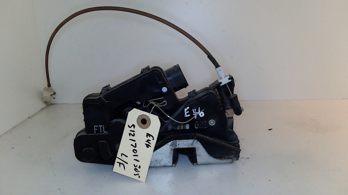 BMW E46 323i 325i 328i 330i 99-01 Left Front Door Latch 51217011305 (U ...