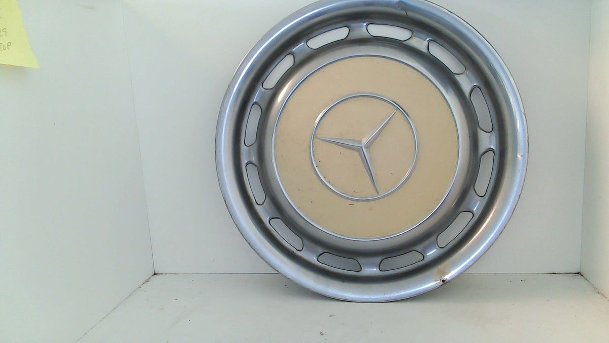 Mercedes Hub Cap 14" steel Wheel #10 (USED) – Allums Imports