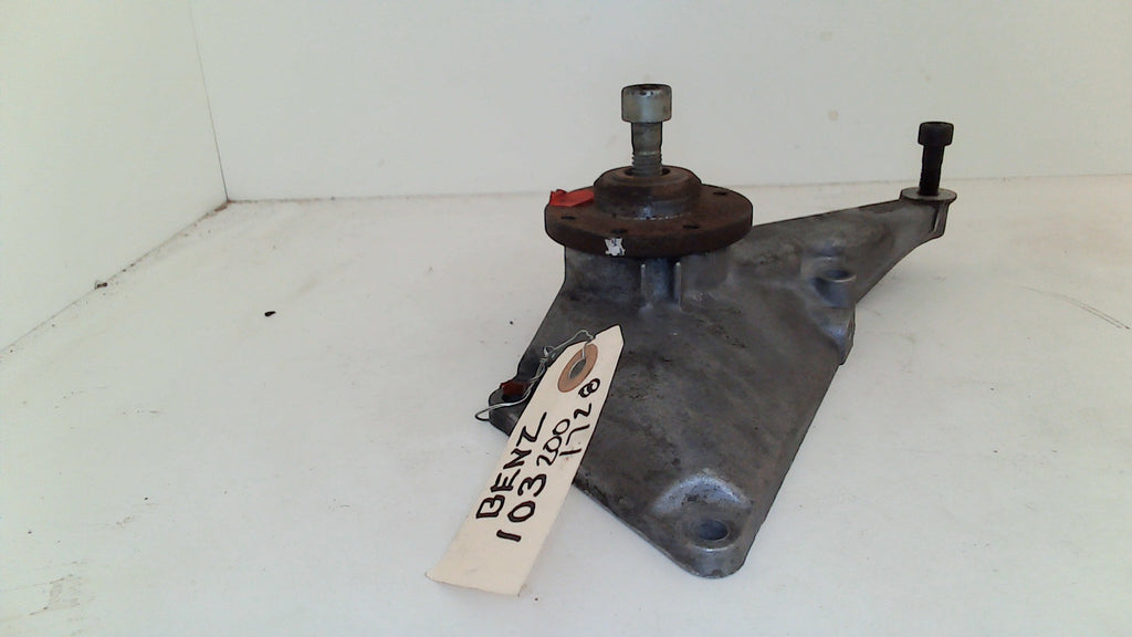 Mercedes OM103 Fan Clutch Bearing Bracket 1032001728 (USED) – Allums ...